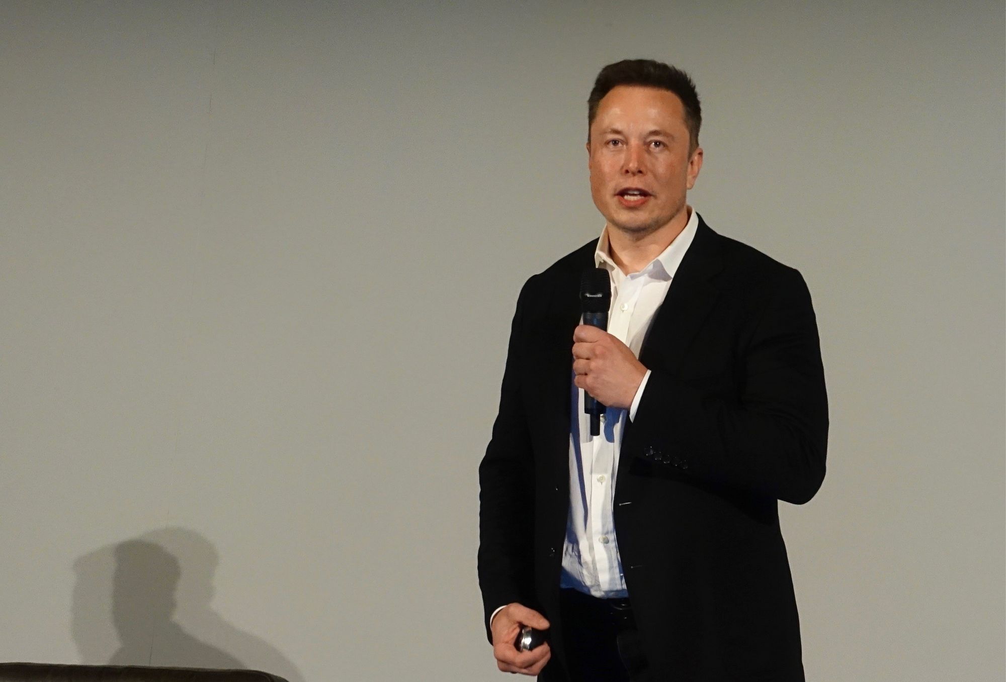 Elon Musk představuje xAI: Nová éra umělé inteligence se blíží